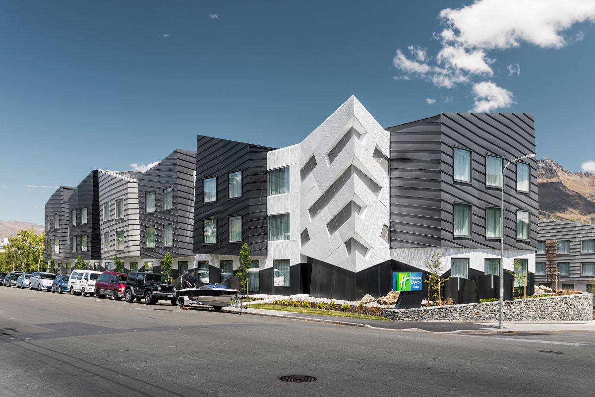 Insol | Holiday Inn Express