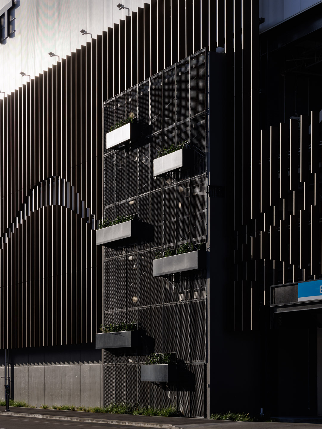 Insol | Queensgate Shopping Centre