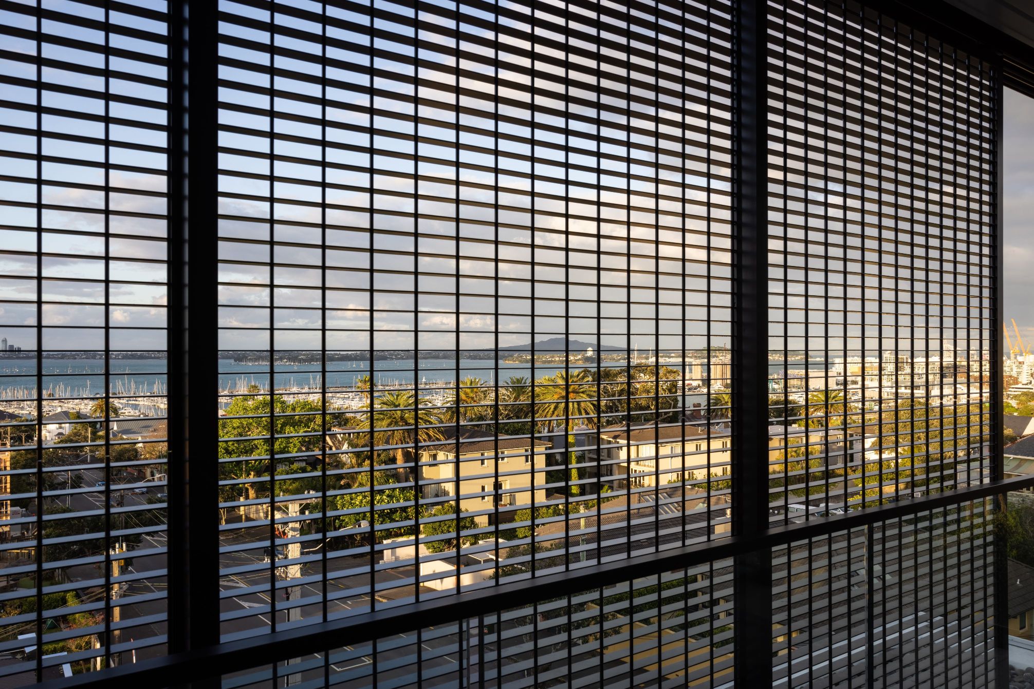 Insol | XXXII Apartments