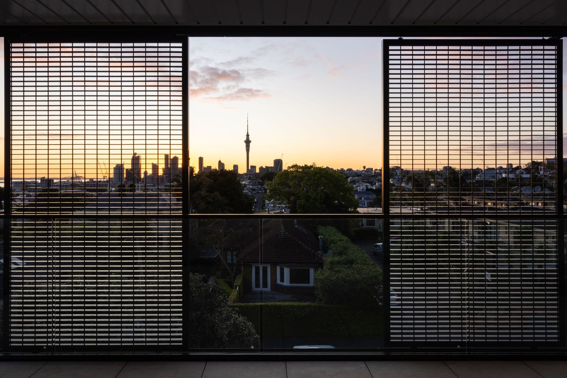 Insol | XXXII Apartments